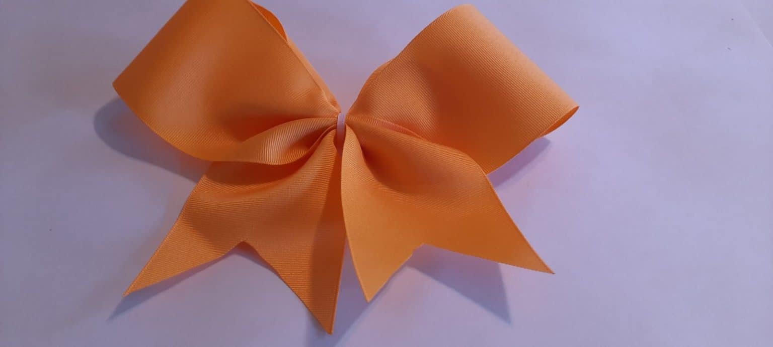 How to Make a Hair Bow - The Melrose Family