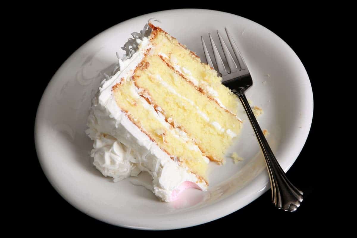 31 Best Cake Filling Ideas To Elevate Your Favorite Dessert