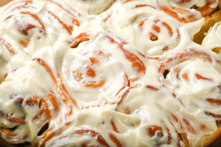 15 Irresistible Toppings for Cinnamon Rolls: Tasty Delights To Try