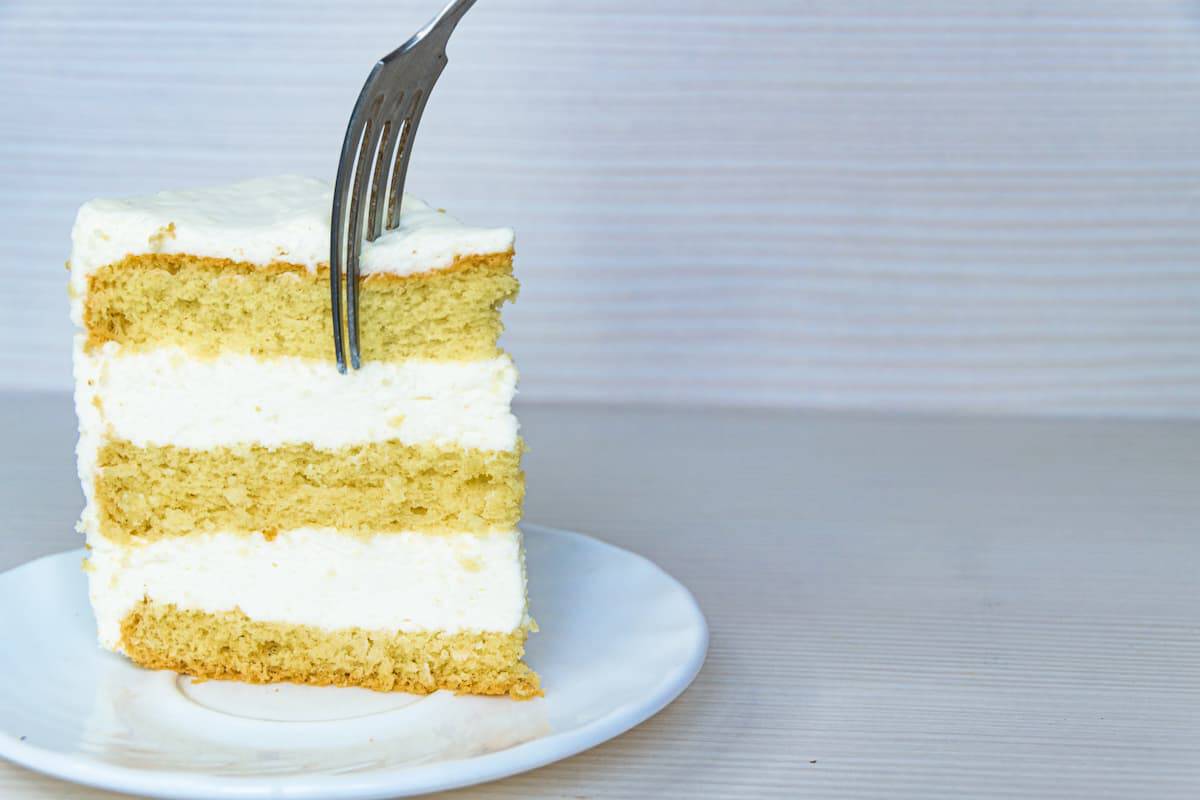31 Best Cake Filling Ideas To Elevate Your Favorite Dessert