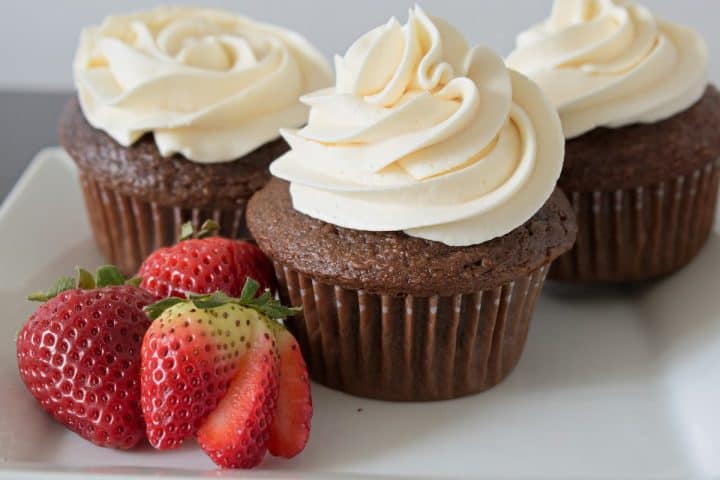 31 Best Cake Filling Ideas To Elevate Your Favorite Dessert
