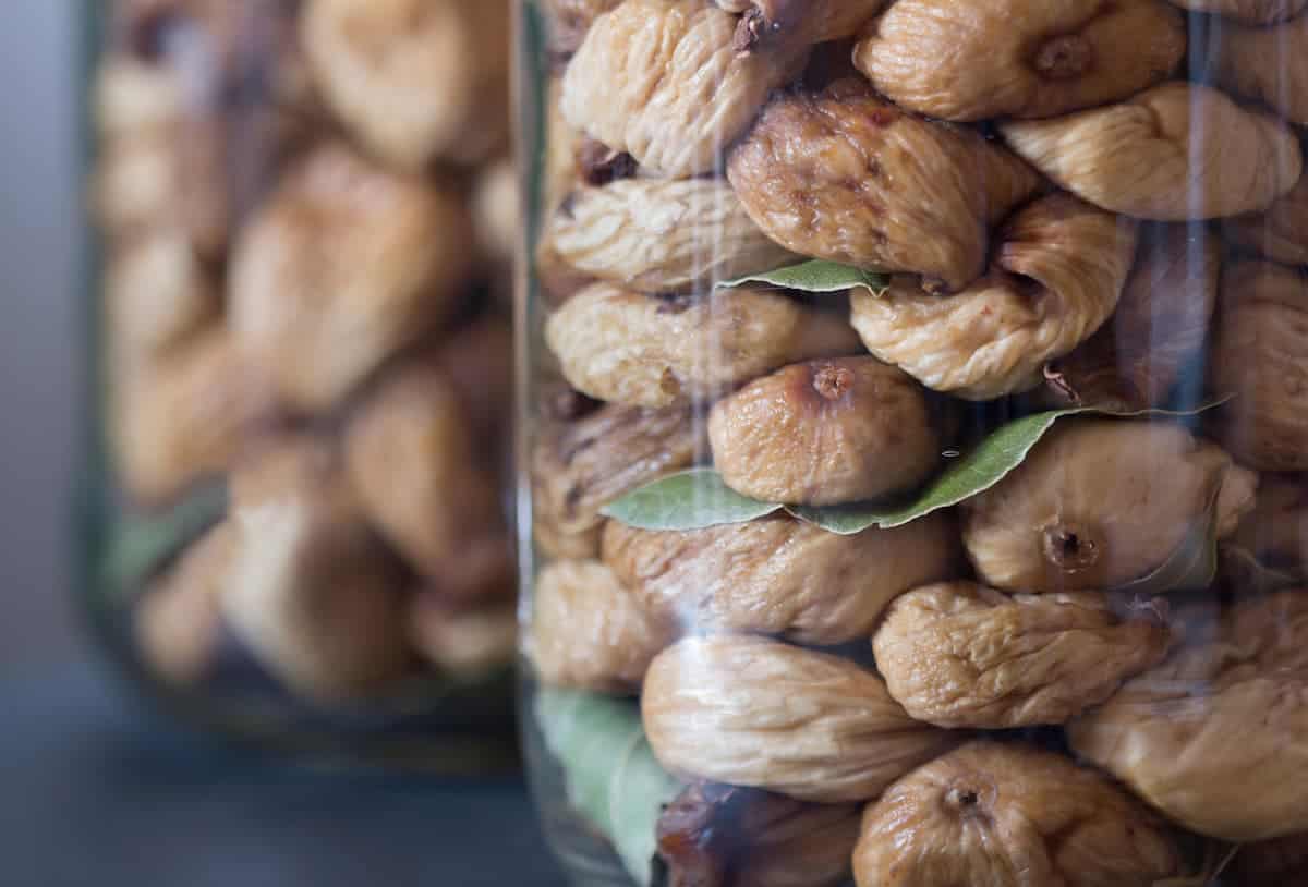 How To Dry Figs: 5 Effective Ways
