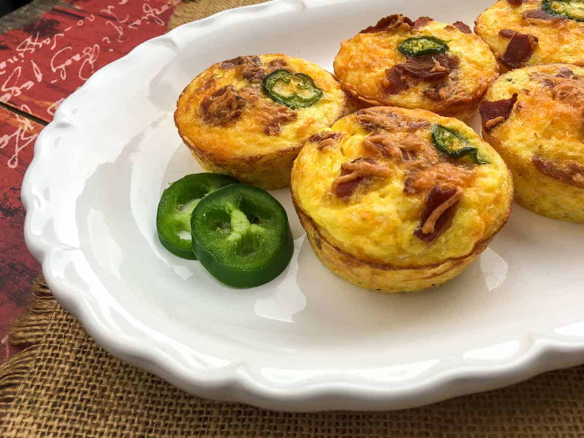 Cauliflower Muffins With Bacon and Cheese: An Easy Low-Carb Recipe ...