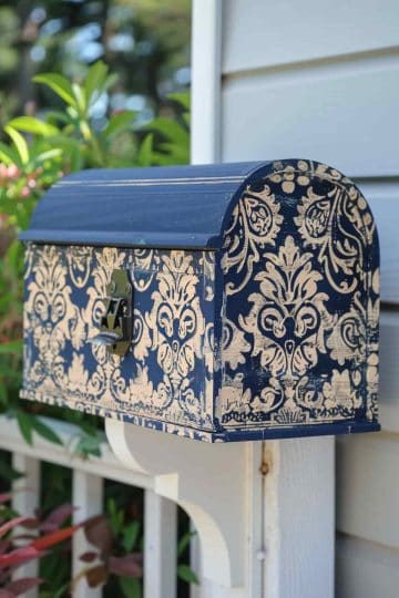 33 Fun and Unique Painted Mailbox Ideas To Jazz Up Your Curb - The ...