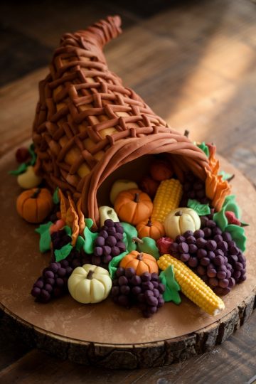 41 Thanksgiving Cake Ideas To Impress Your Guests! - The Melrose Family