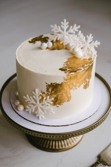 55 Winter Cake Decorating Ideas Perfect for The Holidays - The Melrose ...