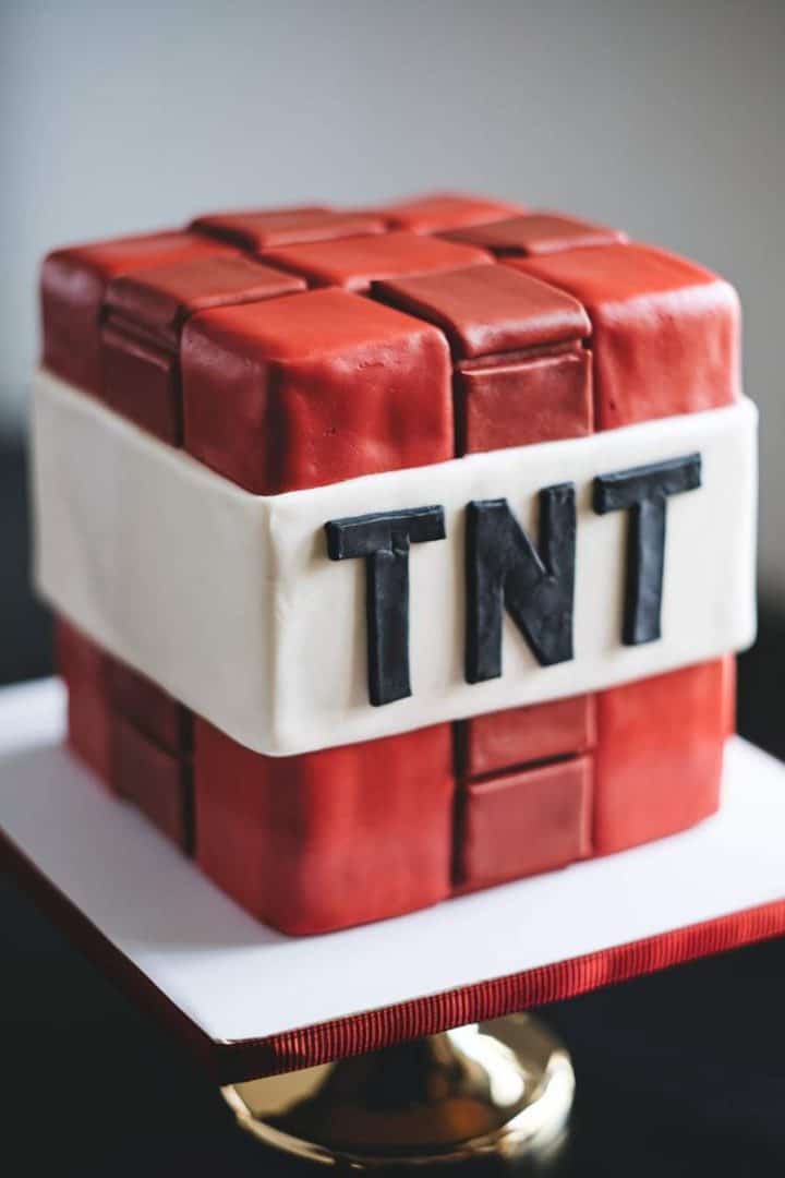 22 Epic Minecraft Cake Ideas for a Legendary Party