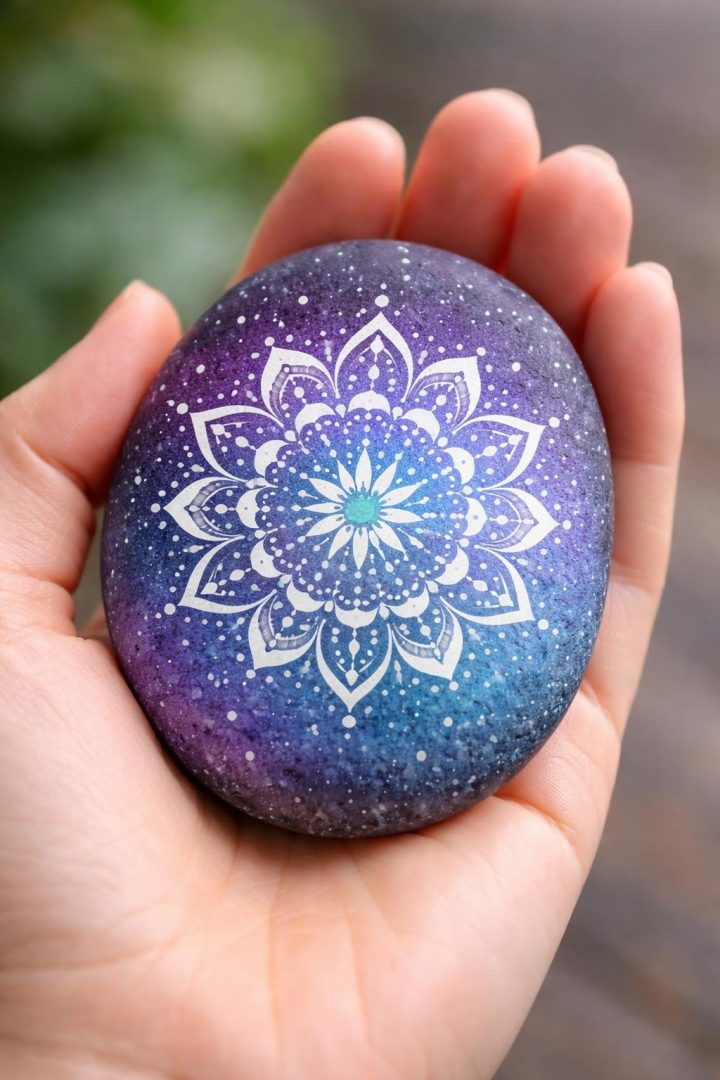 27 Mandala Painted Rocks Ideas for a Creative, Meditative Project - The ...